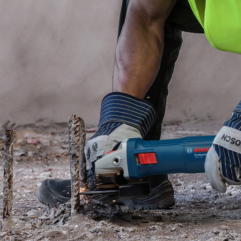 PULIDORA ANGULAR 710W BOSCH GWS 700